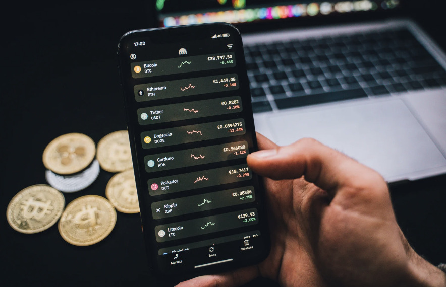 MetaTrader 4 vs TradingView ¿Cuál elegir? | Rankia